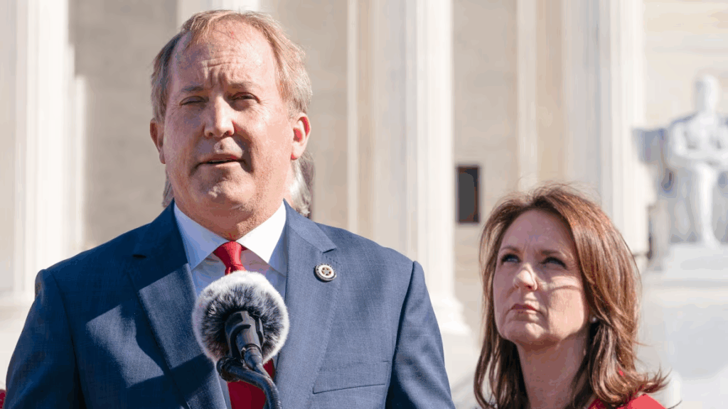 Vợ của Tổng chưởng lý Texas Ken Paxton đệ đơn ly hôn với lý do “theo ...